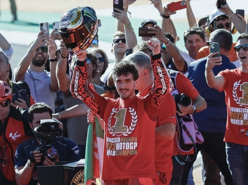 MotoGP, orgoglio italiano: Bagnaia e Ducati sul tetto del mondo | La ...